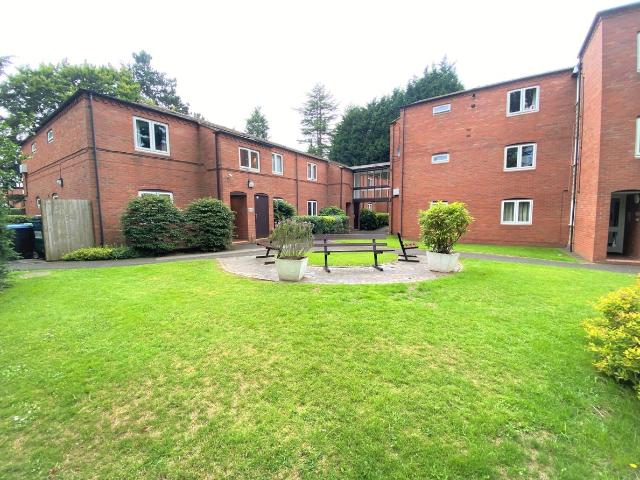 Wake Green Park, Moseley, Birmingham B13, 1 bed flat to rent, £850 pcm | PrimeLocation