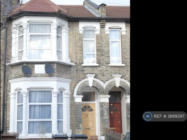 Michael Road, London, E11 2 bed flat to rent £1,850 pcm £427 pw