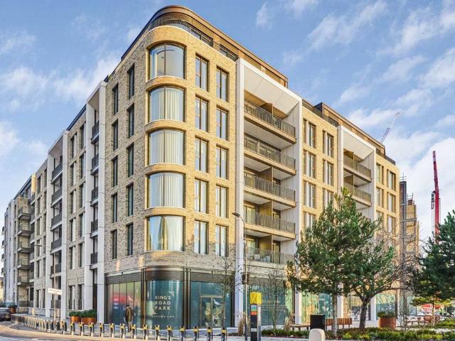 Michael Road, London SW6 1 bed flat to rent £2,600 pcm £600 pw