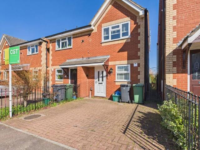 Michaelmas Court, Gloucester GL1, 2 bed semi detached house to rent, £1,150 pcm | PrimeLocation