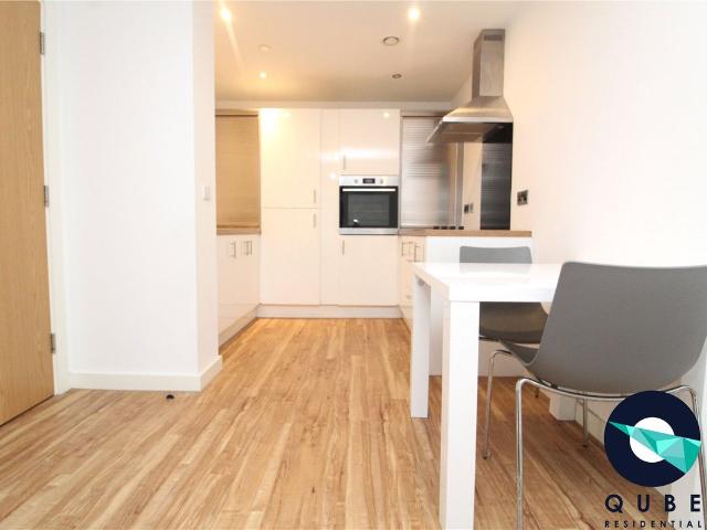 Michigan Point Tower A, 9 Michigan Avenue, Salford M50, 1 bed flat to rent, £975 pcm | PrimeLocation