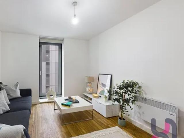 Michigan Point Tower A, 9 Michigan Avenue, Salford, M50 2GY, United Kingdom | 1 bed apartment for rent #140656607 | Rentberry
