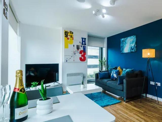 Michigan Point Tower B, 11 Michigan Avenue, Salford, M50 2GY, United Kingdom | 2 bed apartment for rent #160139095 | Rentberry