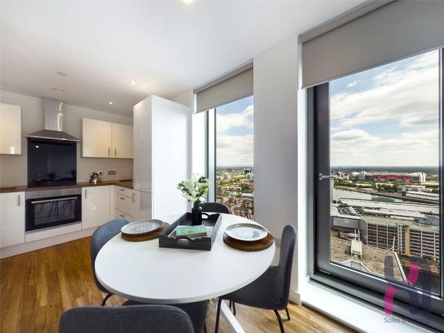 Michigan Point Tower D, 18 Michigan Avenue M50, 2 bed property to rent, £1,300 pcm | PrimeLocation