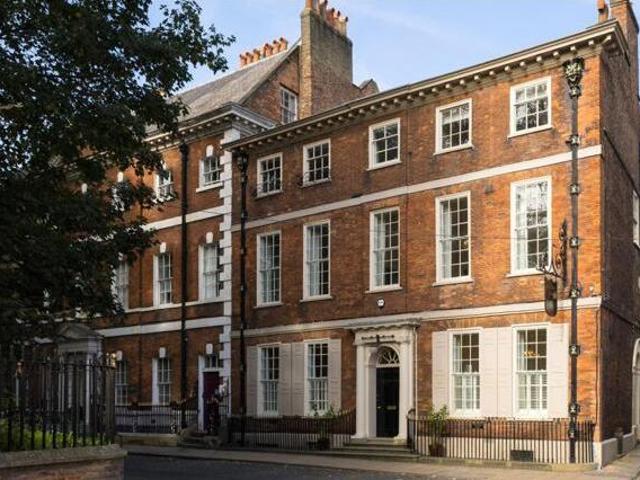 Micklegate, York, 7 Bedroom End