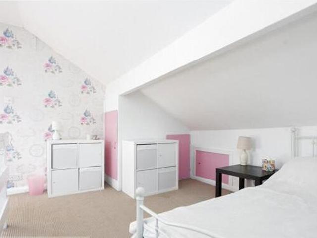 Micklehurst Road, Mossley, 2 Bedroom Semi detached