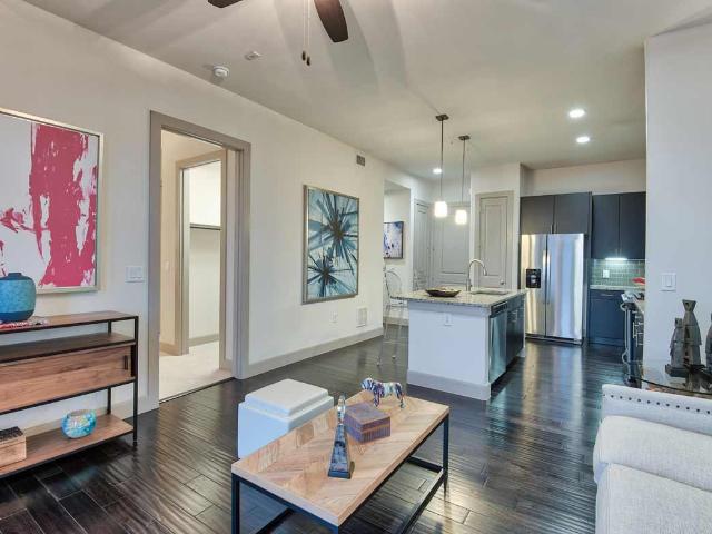 Midtown on the Rail 1 Bedroom Apartment for Rent at 2310 Main St, Houston, TX 77002 Midtown