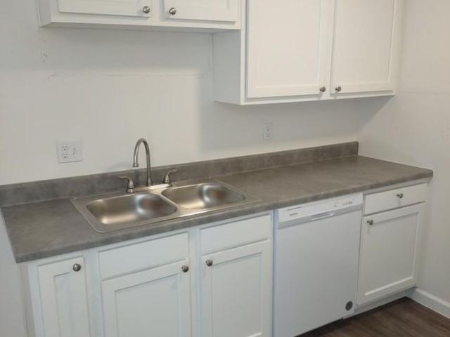 Midtown Commons 2 Bedroom Apartment for Rent at 3450 N Stone Ave, Tucson, AZ 85705 Amphi