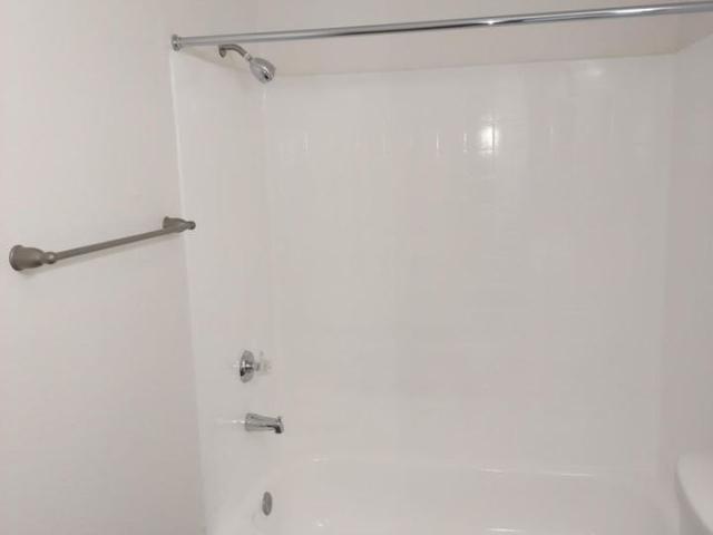 Midtown Commons Studio Apartment for Rent at 3450 N Stone Ave, Tucson, AZ 85705 Amphi