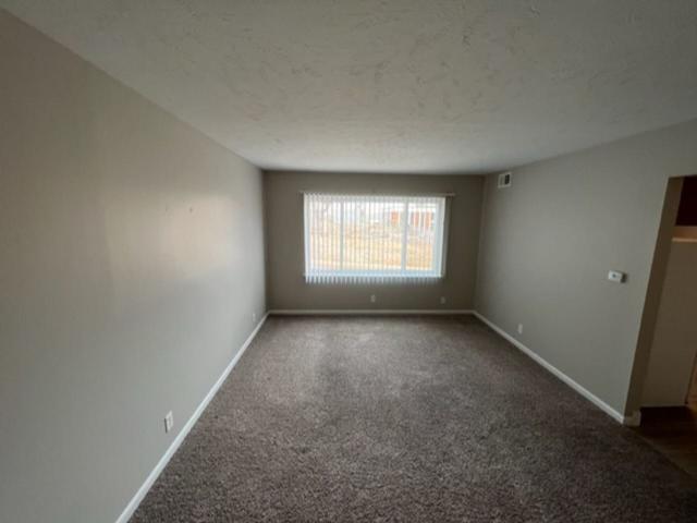 Midtown Court Apartments 1 Bedroom Apartment for Rent at 508 S 35th Ave, Omaha, NE 68105