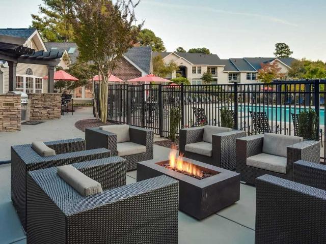 Midtown Crossing 3 Bedroom Apartment for Rent at 317 Lynn Rd, Raleigh, NC 27609