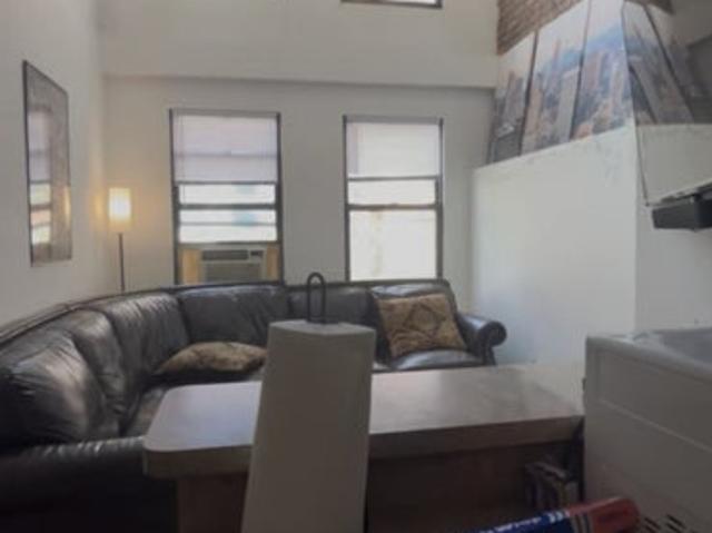 Midtown East Large Room Available