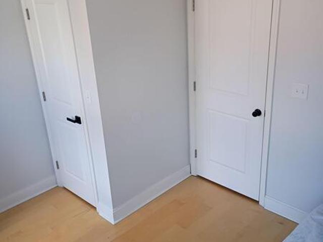 Midtown Edmondson Home, a 2 minute walk to West Baltimore MARC