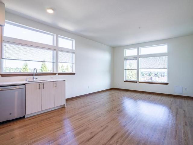 Midtown Flats 1 Bedroom Apartment for Rent at 8820 Aurora Ave N, Seattle, WA 98103 North College Park