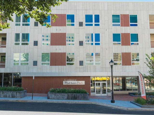 Midtown Park 2 Bedroom Apartment for Rent at 116 W 9th St, Wilmington, DE 19801 Downtown Wilmington