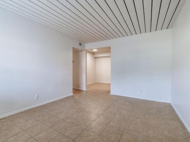 Midtown Park Apartments 1 Bedroom Apartment for Rent at 7625 E 21st St, Tulsa, OK 74129
