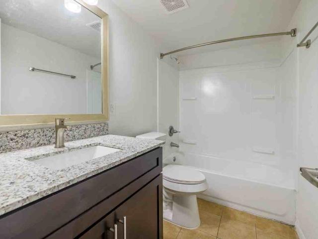 Midtown Park Apartments 2 Bedroom Apartment for Rent at 7625 E 21st St, Tulsa, OK 74129