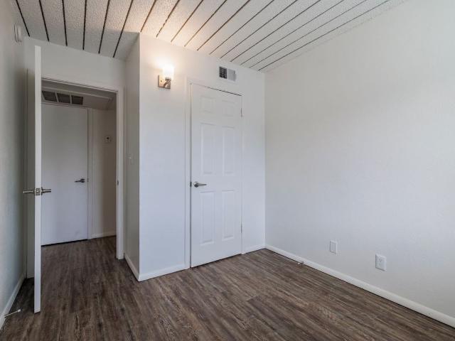 Midtown Park Apartments 2 Bedroom Apartment for Rent at 7625 E 21st St, Tulsa, OK 74129