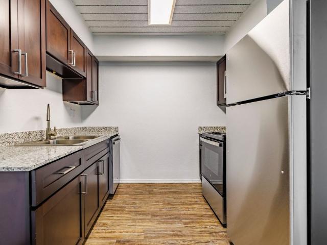 Midtown Park Apartments 2 Bedroom Apartment for Rent at 7625 E 21st St, Tulsa, OK 74129