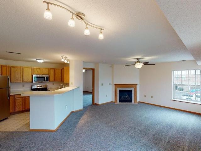 Midtown Terrace 3 Bedroom Apartment for Rent at 8002 Starr Grass Dr, Madison, WI 53719