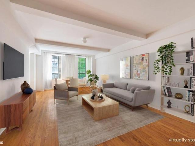 Midtown West NY 102245425