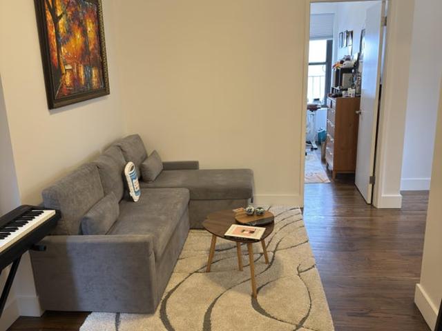 Midtown West Room in Calm, Clean Apartment