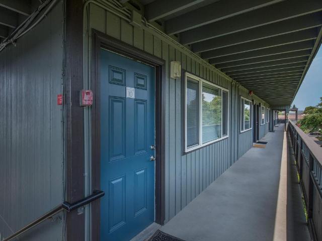 Midtown 15 1 Bedroom Apartment for Rent at 1801 S 15th St, Tacoma, WA 98405 Central