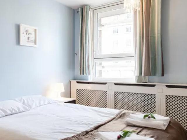 Midway House, Goswell Road, Angel, London, EC1V 7LX, United Kingdom | 3 bed apartment for rent #154573105 | Rentberry