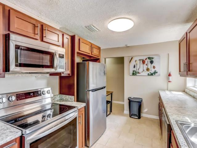 MidWestside Home, Close to UF Health JAX, Newl