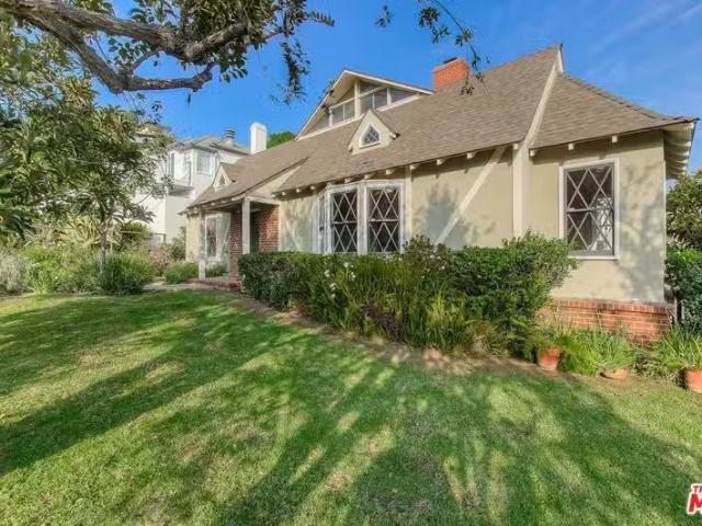 Mid Century, Single Family Los Angeles City, CA 1320 Lond.