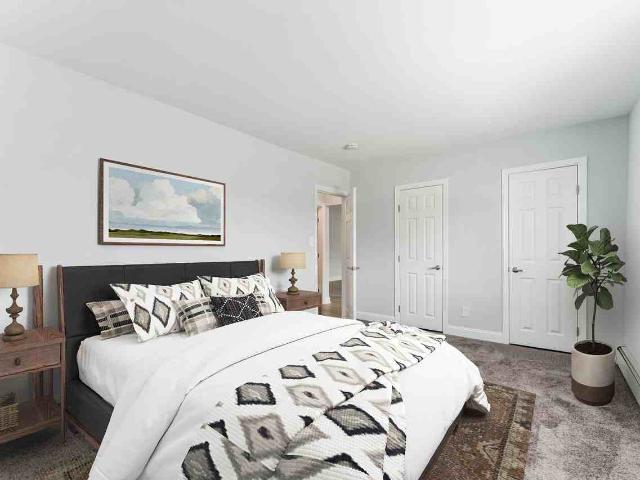 Mid Island Apartments 1 Bedroom Apartment for Rent at 35 Penataquit Ave, Bay Shore, NY 11706 Bay Shore