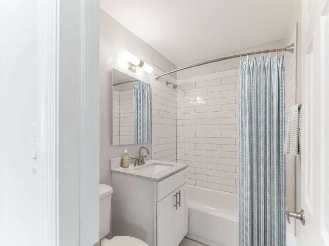 Mid Island Apartments 2 Bedroom Apartment for Rent at 35 Penataquit Ave, Bay Shore, NY 11706 Bay Shore