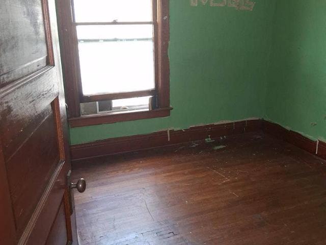 Mid sized room