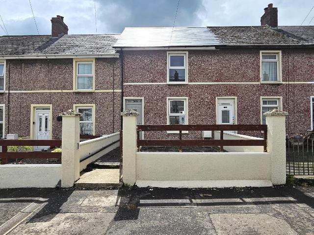Mid terrace House