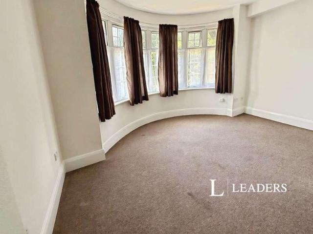 Midanbury Lane, Southampton, Hampshire, SO18