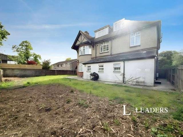 Midanbury Lane, Southampton, Hampshire, SO18