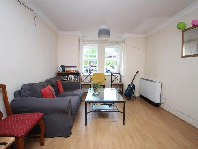 Middleton Court, Jesmond, Newcastle Upon Tyne NE2, 2 bed flat to rent, £1,075 pcm | PrimeLocation