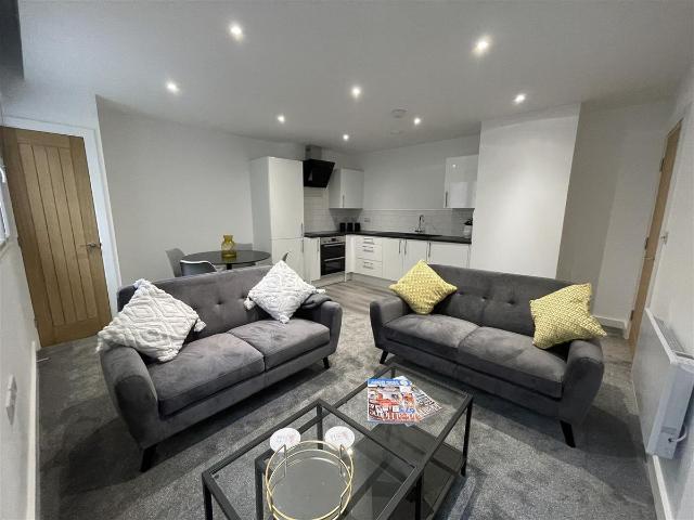 Middleton Chambers, Lowgate, Hull HU1, 2 bed flat to rent, £900 pcm | PrimeLocation