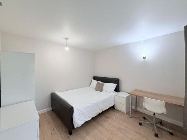 Middleton Boulevard, NG8 1FX, Property for rent