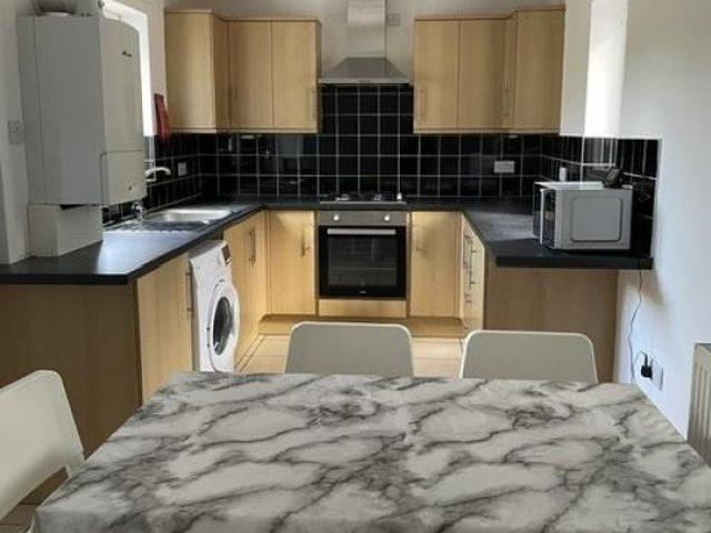 Middleton Boulevard, Nottingham NG8, 5 bed shared accommodation to rent, £650 pppm | PrimeLocation