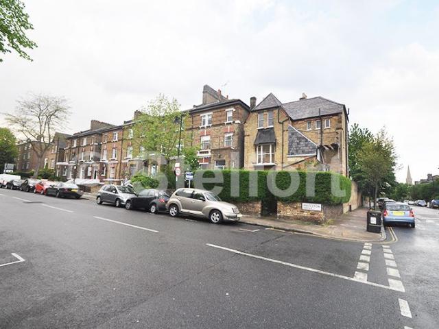 Middleton Grove, London N7, 2 bed flat to rent, £2,947 pcm | PrimeLocation