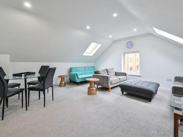 Middleton Drive, Rotherhithe, London. 1 bed flat to rent £2,900 pcm £669 pw