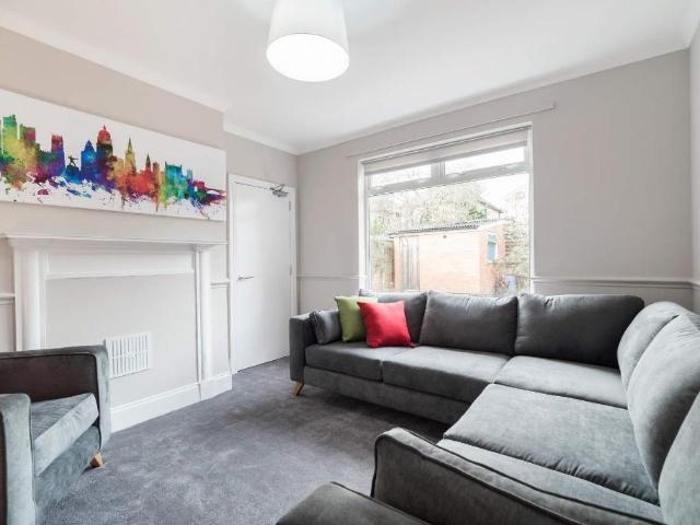 Middleton Street, Nottingham NG9 4 bed house to rent £1,995 pcm £460 pw