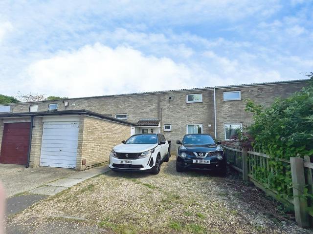 Middleton, Peterborough PE3 3 bed semi detached house to rent £1,125 pcm £260 pw