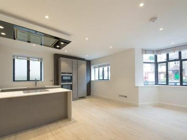Middleton Road, Golders Green, 2 Bedroom Flat