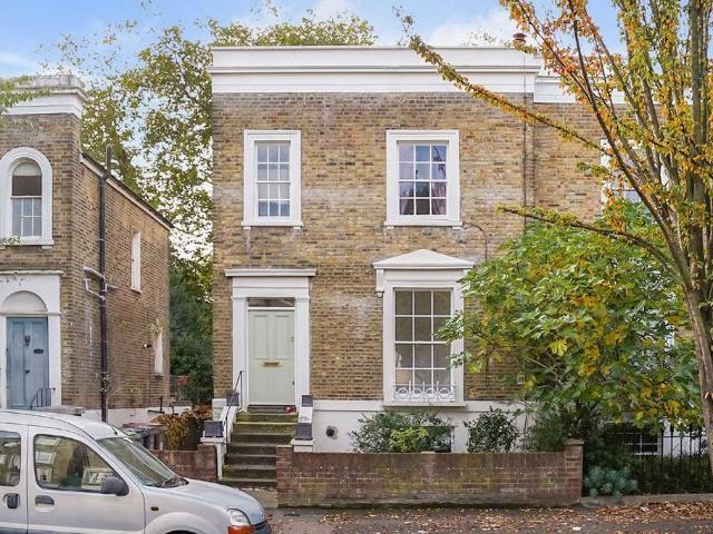 Middleton Road, London E8 1 bed flat to rent £2,600 pcm £600 pw