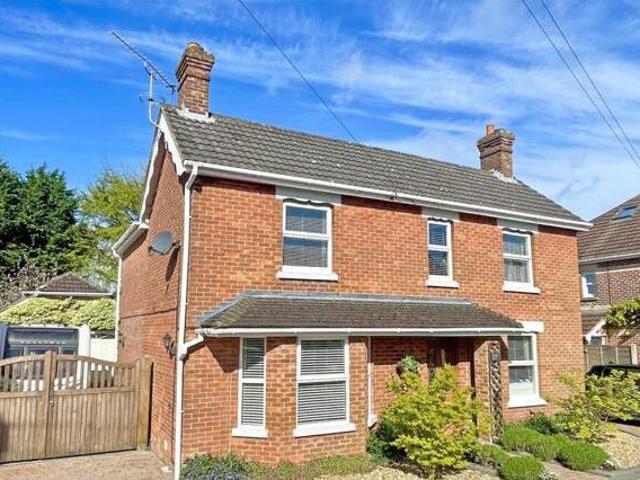 Middleton Road, Ringwood, 5 Bedroom Detached