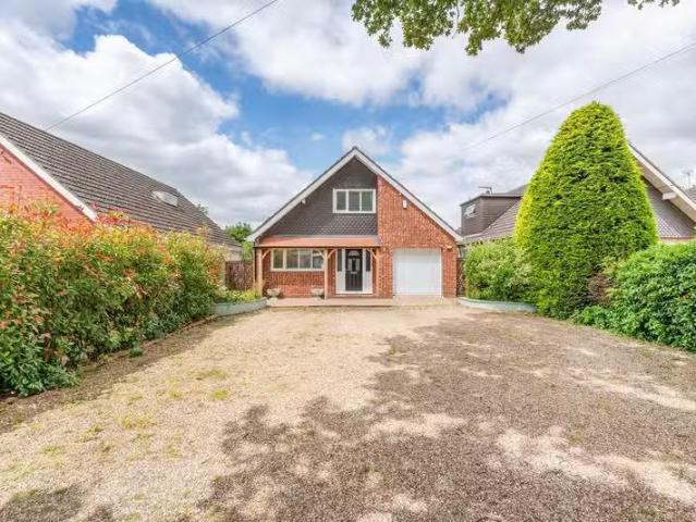 Middletons Lane, Norwich 4 bed detached house for sale £450.