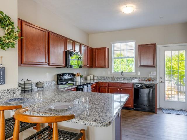 Middletown Landing 1 Bedroom Apartment for Rent at 700 Landis Ridge Dr, Louisville, KY 40245