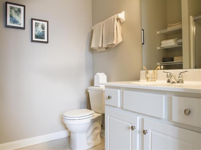 Middletown Landing 1 Bedroom Apartment for Rent at 700 Landis Ridge Dr, Louisville, KY 40245